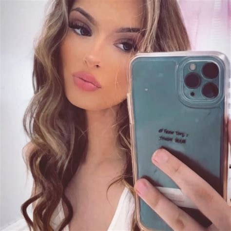 Alyssa Alyssanecolhicks On Threads
