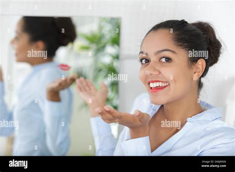 Only Kisses Hi Res Stock Photography And Images Alamy