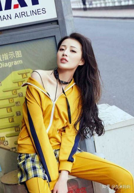 凭几套后妈裙，抢尽王一博和陈晓的风头，《冰雨火》中的琼姐火了 知乎