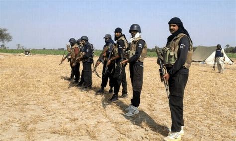 پنجاب اور سندھ کے کچے میں ڈاکوؤں کیخلاف آپریشن، 4 ڈاکو ہلاک Pakistan