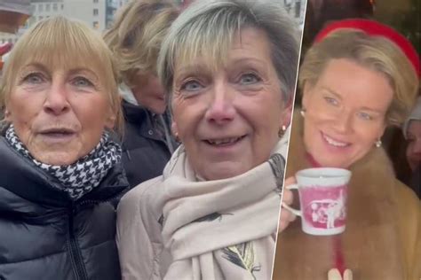 Kijk Duitse Royaltyfans Komen Voor Een Glimp Van Koningin Máxima Naar