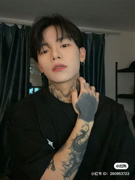 Xiaohongshu Douyin Chinese Boy East Asian Guy China Tattoo Aesthetic Chinese Chineseboy
