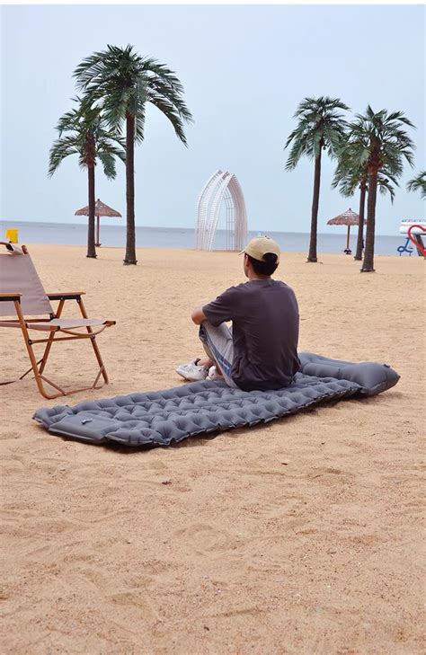 Надуваем дюшек с вградена помпа къмпинг надуваем матрак Цена 59 90 лв