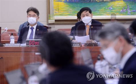 질의에 답변하는 구윤철 국무조정실장 연합뉴스
