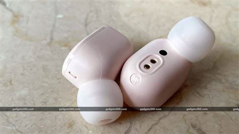 Redmi Earbuds 3 Pro Review: Technically Advanced, Good Sound | Gadgets 360