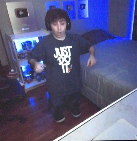 Twitch Streamers Crushes Lol Memes Mens Tops Fan Sprite Wallpapers