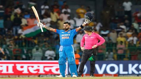 विश्व क्रिकेट में Kohli जैसा कोई नहींः Virat ने जड़ दिया शतकों का