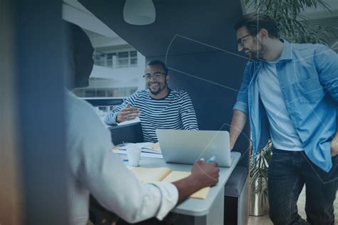 The Hybrid Workplace Platform Hubstar