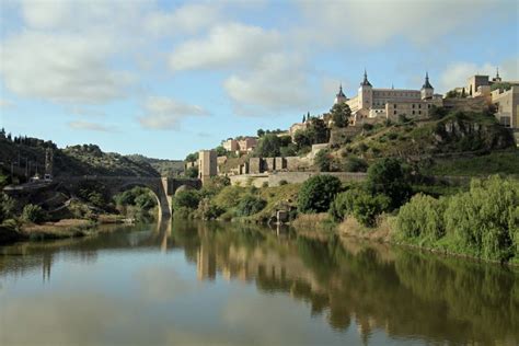 Toledo en un día La guía imprescindible Viajes y Salud
