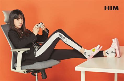 김민아 기상캐스터 화보 유머 종이와플