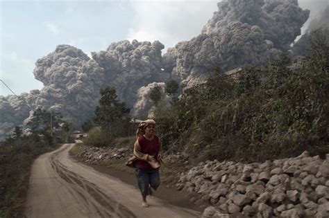 Indonesia Volcano Erupts Again Killing At Least 16 Fox News