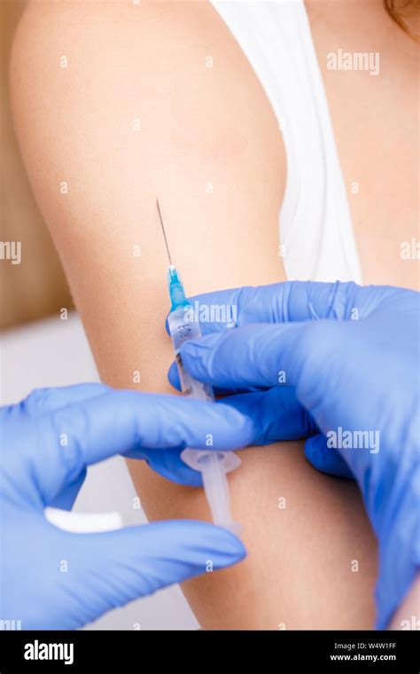 Im Injection Girls
