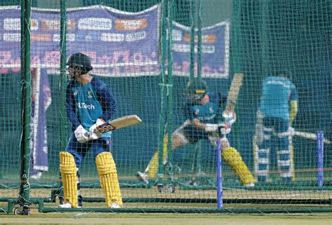 Cummins Needs Batters To Fire In Unison Against Pakistan Rediff Cricket