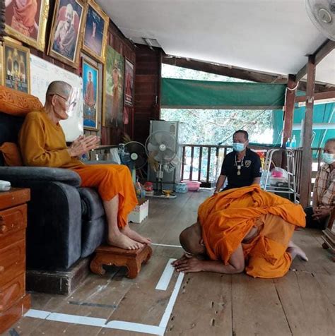 พระครูปฐมจินดากร หรือพระอาจารย์ชล หลวงปู่ฮก พระเครื่อง