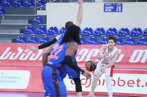 თასის გათამაშებაში მერვედფინალური სერიის პირველი მატჩები დასრულდა