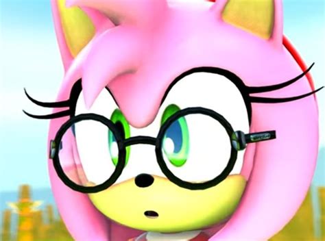 Do Some Sonic Fans Genuinely Think Amy Needs Glasses Or Is That Still A Inside Joke Og Art By