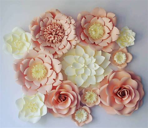 Изработвам всякакви цветя от хартия по поръчка 🌸😃 Цветя от хартия могат да бъдат използвани за