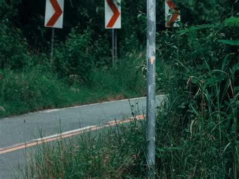 Road Traffic Safety Signs Vary By Environment A Practical Guide