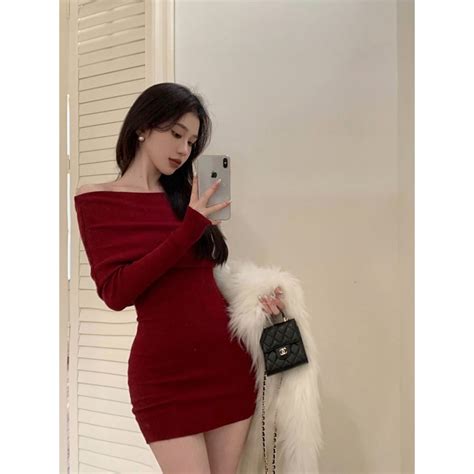 Jual COD Aroana Alesha Gaun Sambungan Retro Natal Merah 2024 Musim