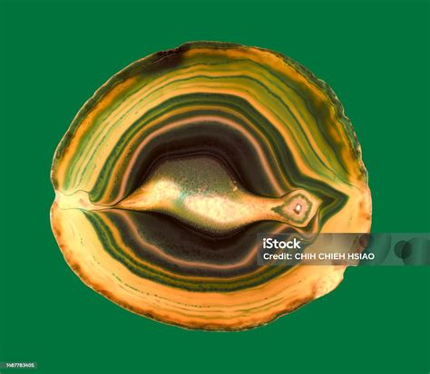럭셔리 원시 보라색 Agate 크리스탈 표면 질감을 배경으로합니다 자연 패턴 표면 미네랄 스톤 매크로 클로즈업의 추상적 인