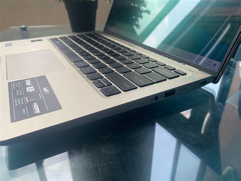 Review Acer Swift 3 OLED SF314 71 Laptop Ringkas Bertenaga Visual Memukau