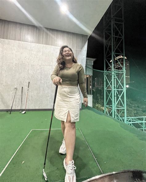 Windy Eka Putri Mertojoyo Windyep • Instagram Photos And Videos