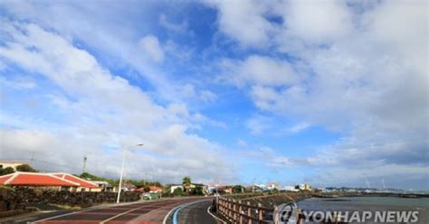 태풍 떠난 제주도 새파란 하늘기상청 오후까진 태풍 영향