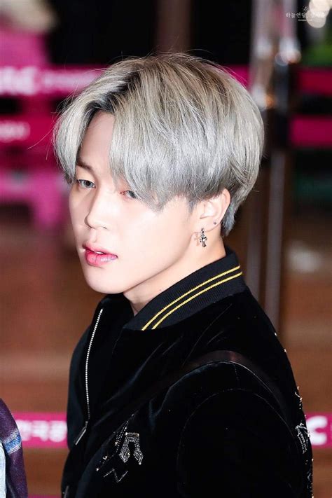 Bts Community Post 지민오빠 3년만에 백금발 진짜인지 왜이렇게 예쁜지 지민아 너무 보고싶어 To Jimin