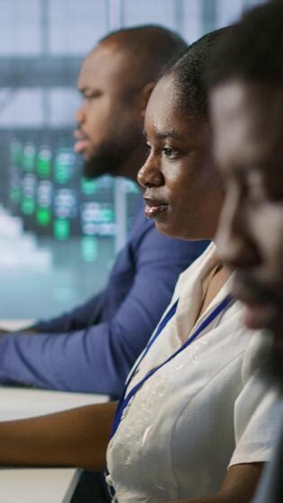 Vertical Software Developers In Data Center Implementing Ai Predictive