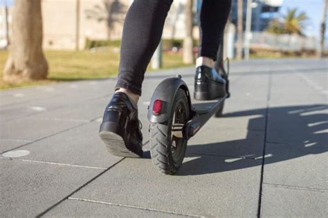 How Foldable Electric Scooters Are Revolutionizing Urban Mobility