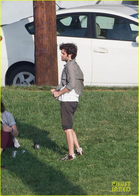Penn Badgley Goes Shirtless At The Park Photo 2981730 Penn Badgley