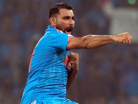 ఓ పాత రికార్డును బద్దలు కొట్టిన షమీ Cwc 2023 Ind Vs Sl Mohammed