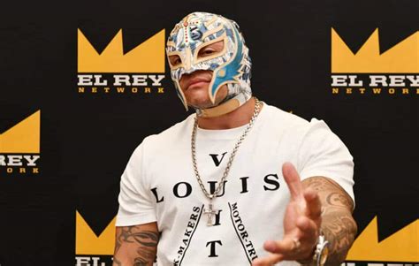 Rey Mysterio Net Worth Wife Biography Age Height Personal Life