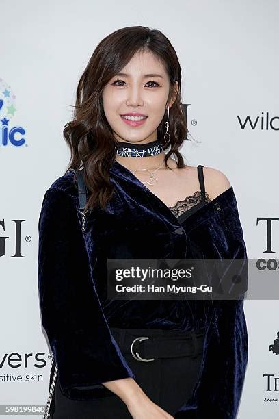 Jun Hyo Seong Photos And Premium High Res Pictures Getty Images