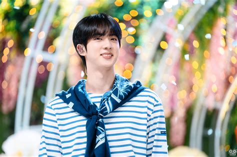 Bts News 방탄소년단 진 글로벌 막강 영향력 가장 많이 언급된 아티스트 톱320개월 연속 차트인 네이트 뉴스