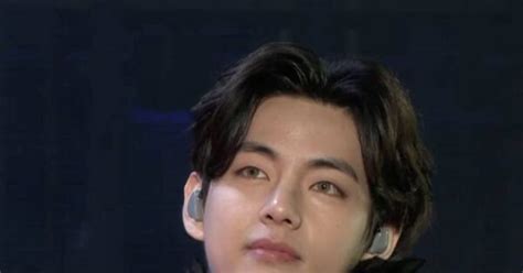 Bts Kim Taehyung Aka V Apologises For Not Performing At The Permission