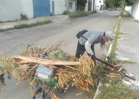 Trabaja Gobierno en limpieza de panteones municipales Periódico Valle