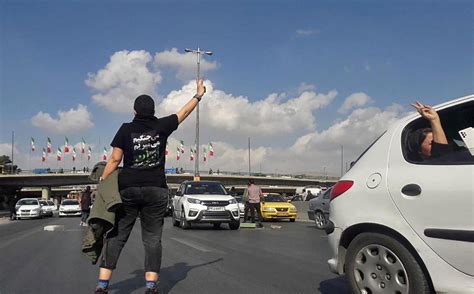 Iran Onze Personnes Inculpées Après Le Meurtre Dun Paramilitaire Le