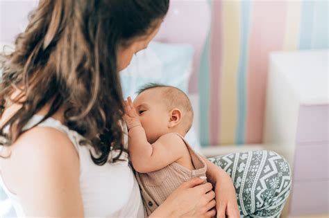 I Came Home And Found My Sister Breastfeeding My Son I Called The Cops