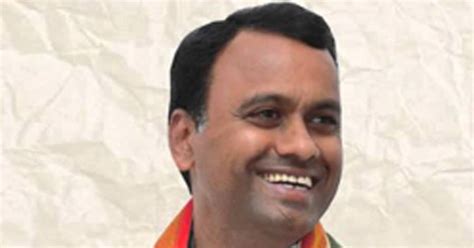 కోమటిరెడ్డి రాజగోపాల్ రెడ్డి ఎపిసోడ్ జానారెడ్డి కోమటిరెడ్డి వెంకట్ రెడ్డికి బాధ్యతల అప్పగింత