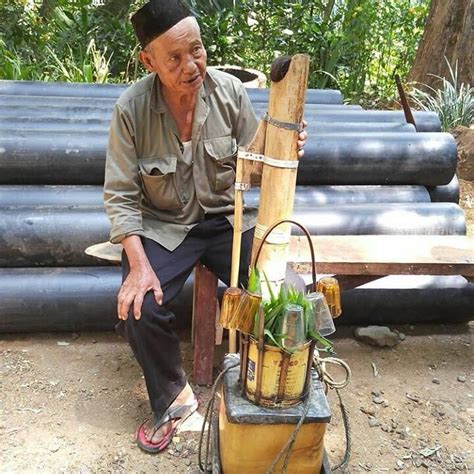 Jadwal Rutin Penjual Makanan Keliling Yang Biasa Lewat Depan Rumah