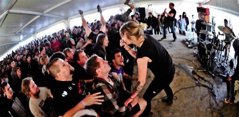 Glassesoff Can You See Her This Optical Illusion Is Known As A