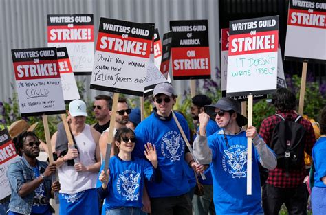 Explainer Whats Behind Looming Hollywood Writers Strike