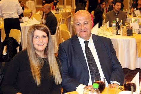 Стефан Шарлопов жени първородната си дъщеря Ева през май Всичко за жената