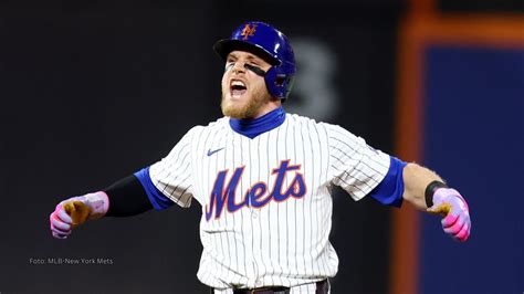 Minnesota Twins Firma A Harrison Bader Para Mlb 2025