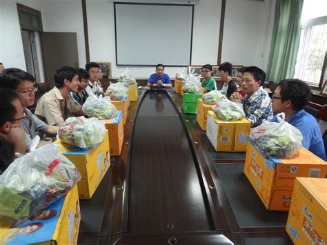昝林森教授在中心检查工作并慰问师生员工中心动态国家肉牛改良中心