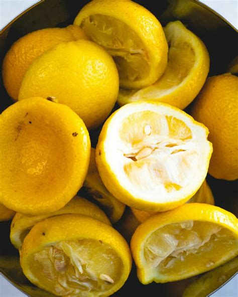 How Much Juice Is In One Lemon A Couple Cooks