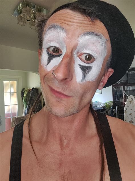 Sometimes, taking off the make-up can be as fun as putting it on! : r/clowns