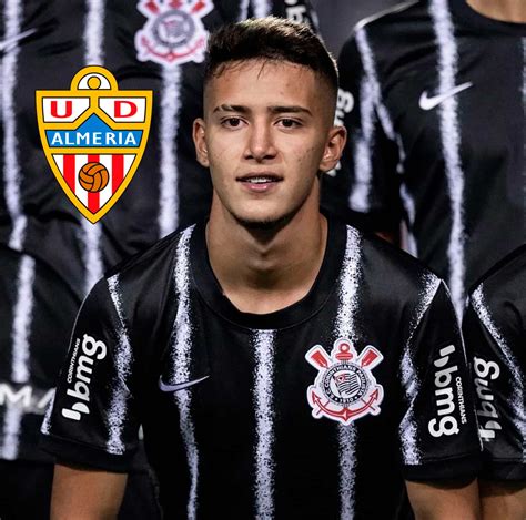 Almer A Se Aproxima De Acerto Promessa Do Corinthians