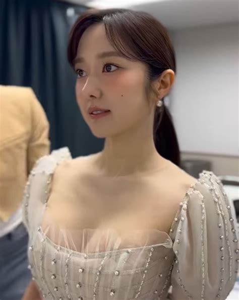 이혜성 반전 몸매…비주얼까지 다 가진 ‘뇌섹녀 [da★]